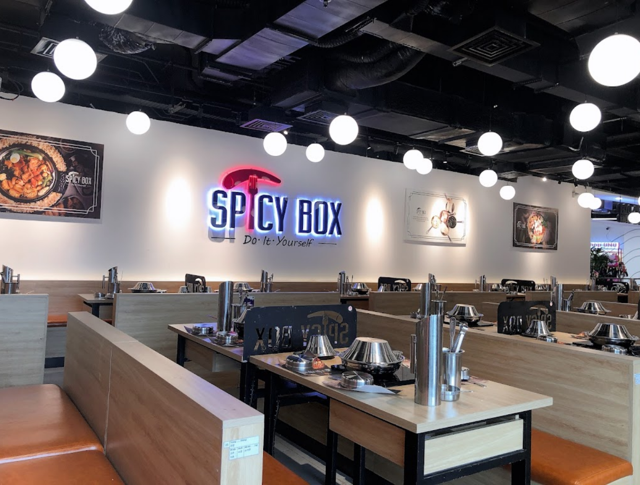Spicy Box Quận 7 - Spicy Box Việt Nam